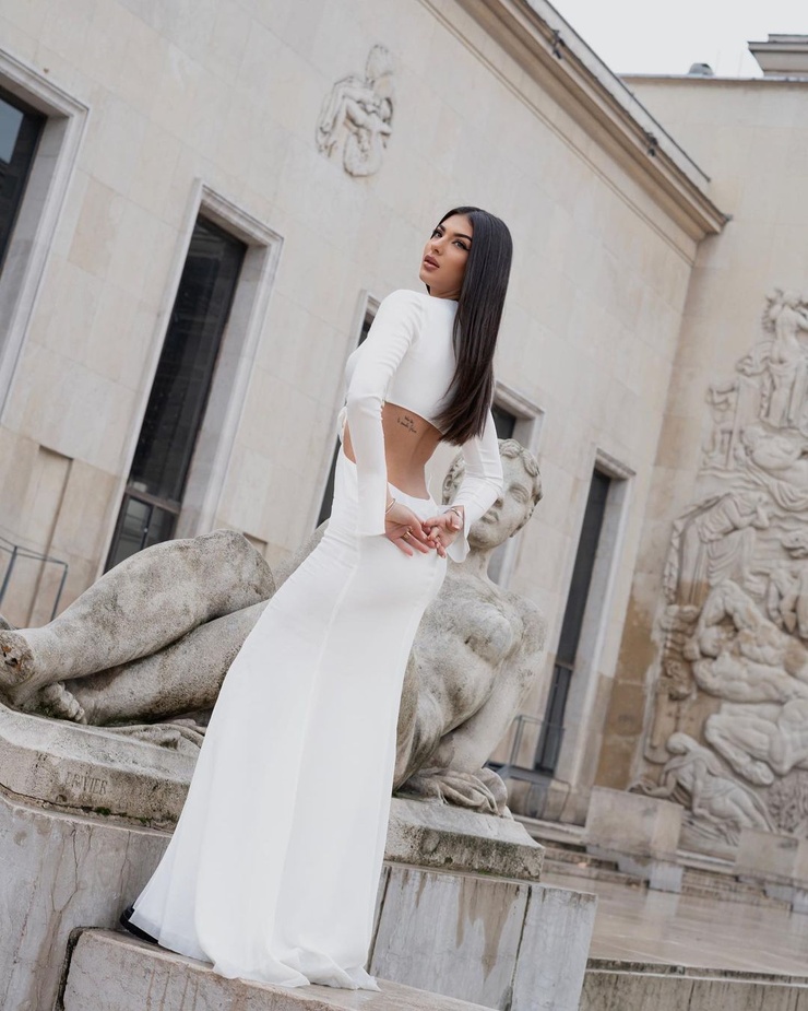 Picture of Elisa Maino