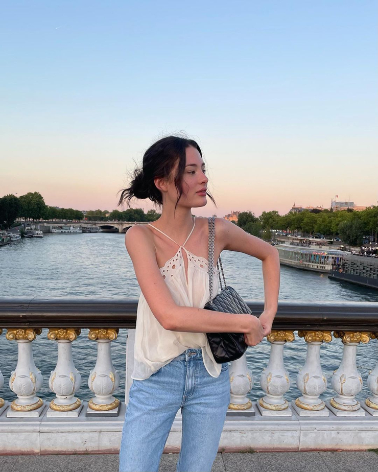 Image of Audrey Grace (model)