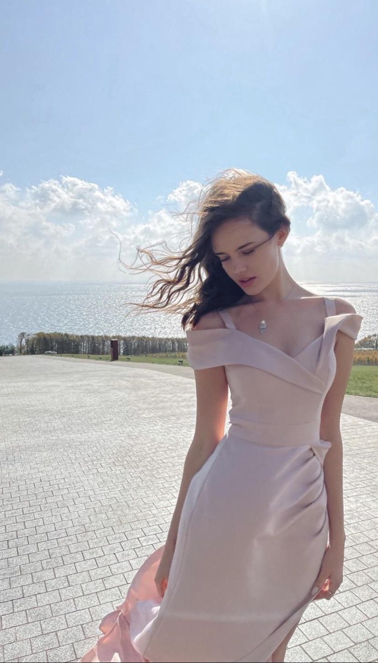 Olga Petrova (Insta) picture