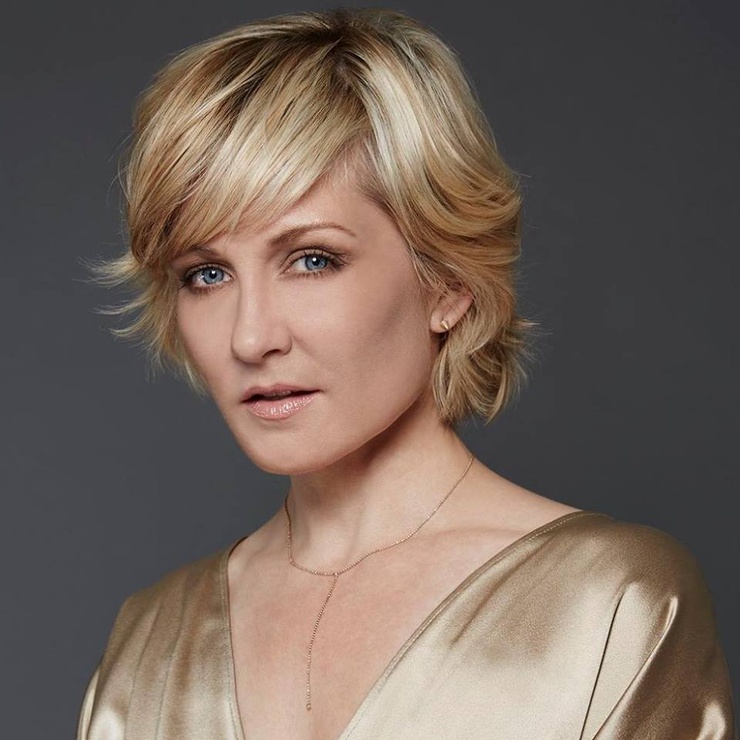 Picture of Amy Carlson