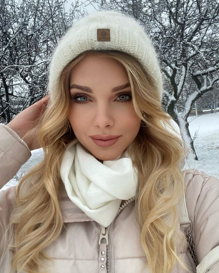 Angela Jurkowianiec picture