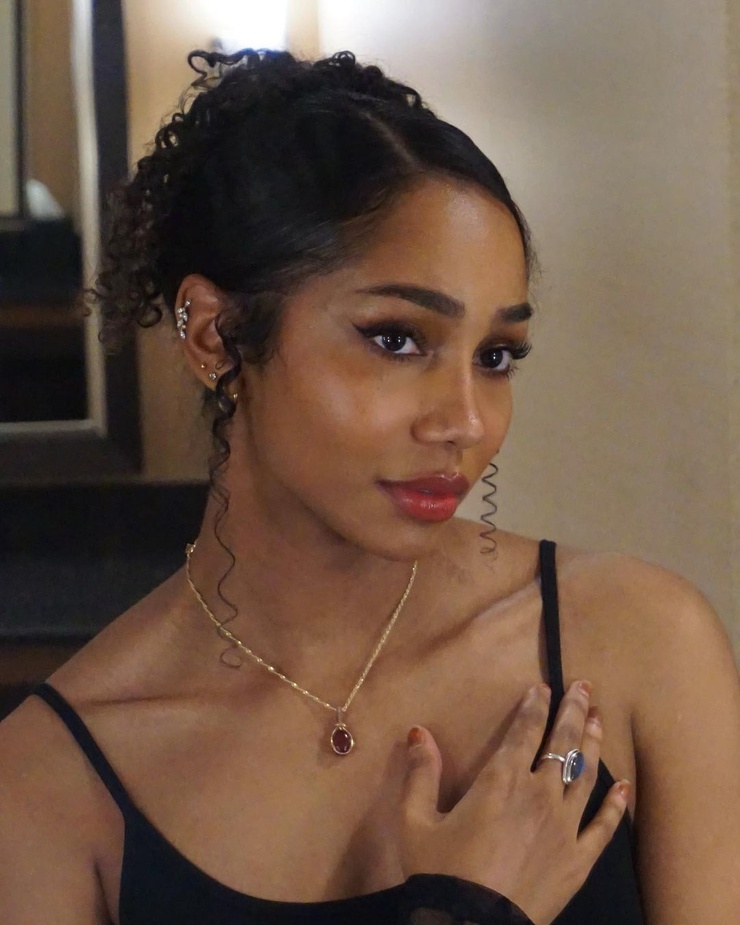 Picture of Chloe Foster II