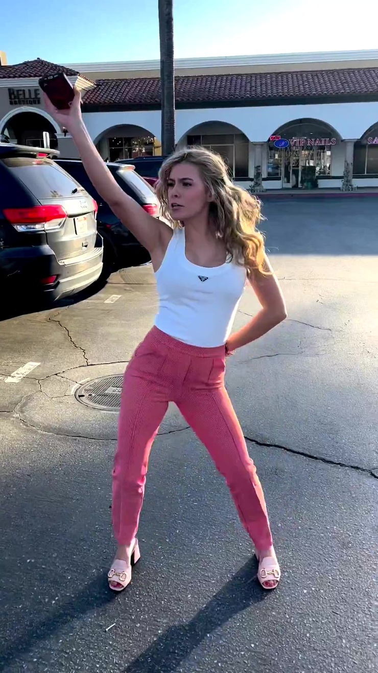 Picture of Madisyn Shipman