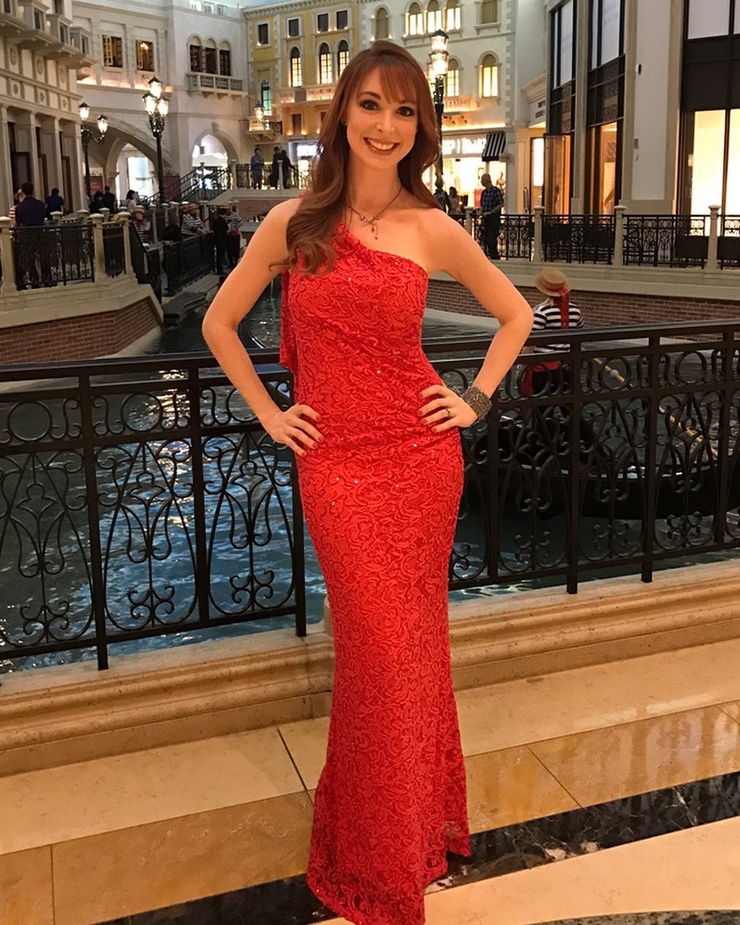 Picture of Lisa Foiles