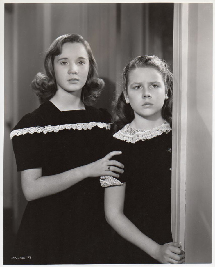 Connie Marshall, Sharyn Moffett