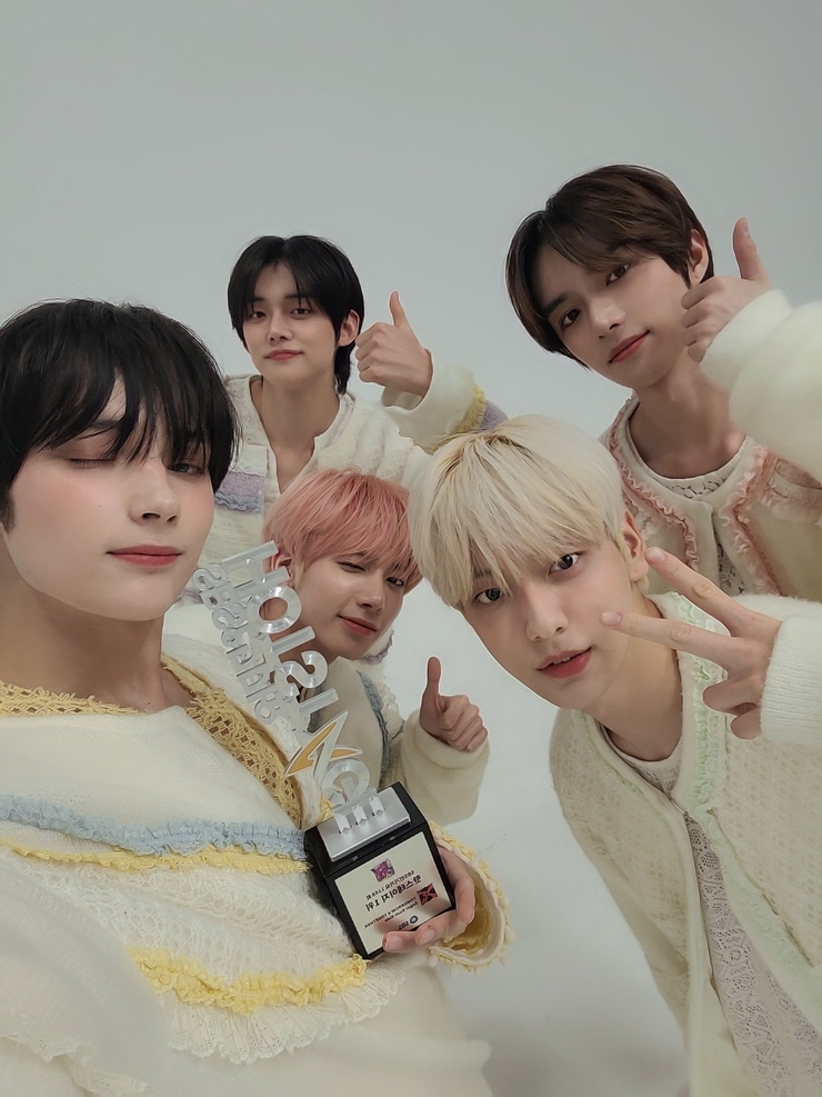 Picture of TXT