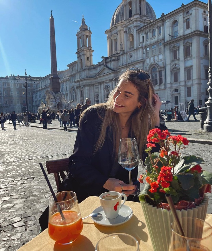 Picture of Lenka Tekeljakova