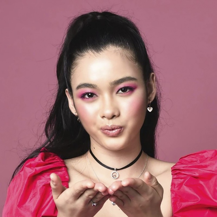 ESTEFANI TAKAKURA image