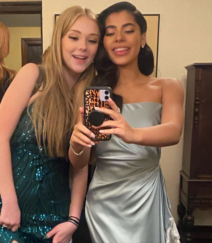 Picture of Kyndra Sanchez