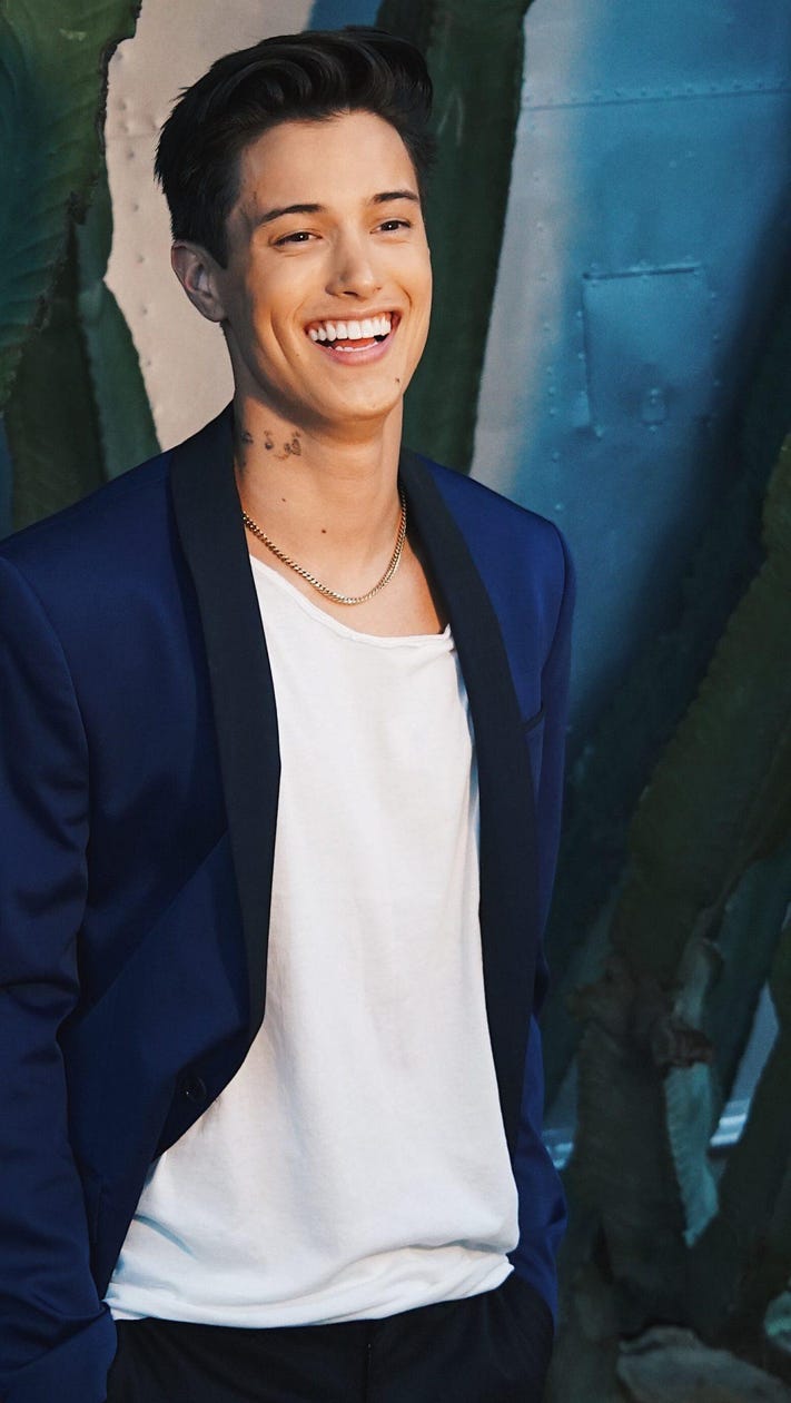 Picture of Derek Luh