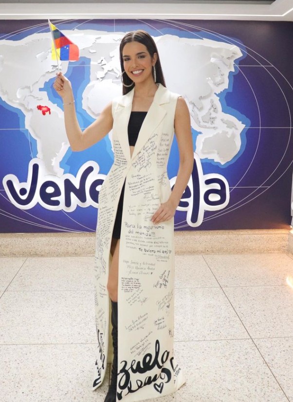 Picture of Amanda Dudamel