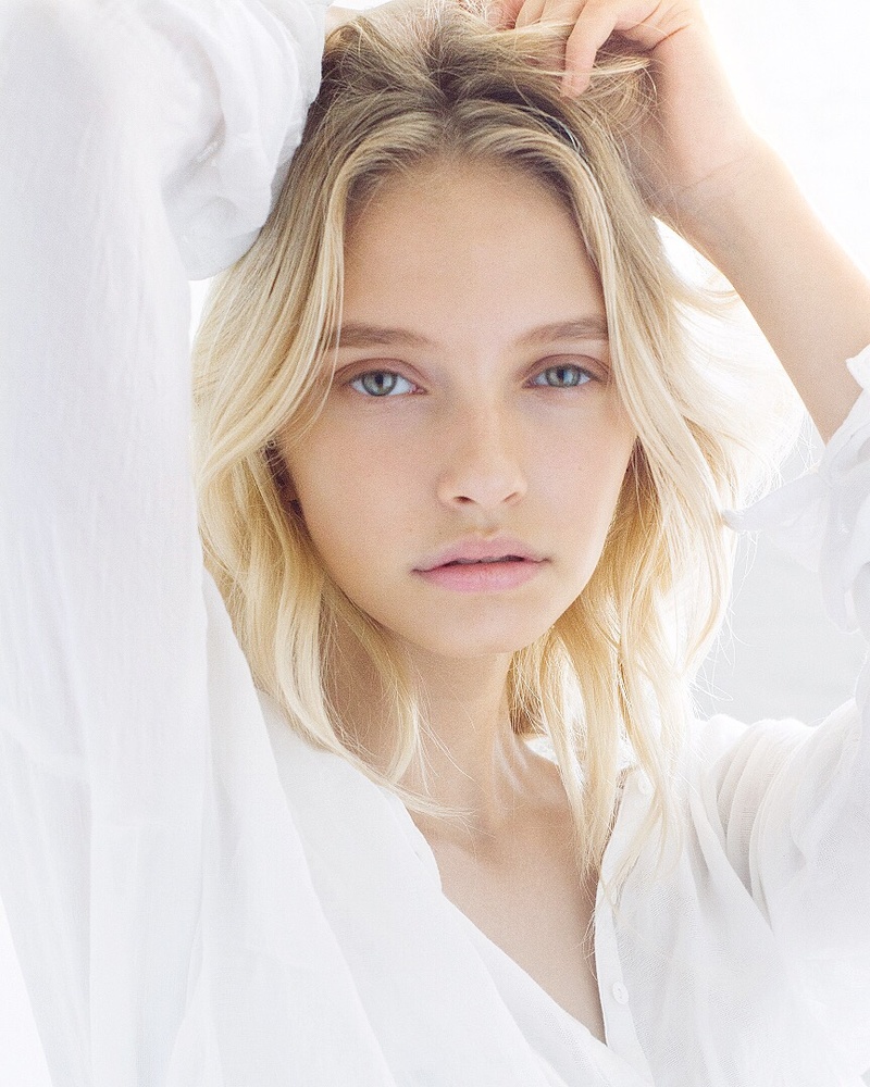 Picture of ADELINA TERESHCHENKOVA