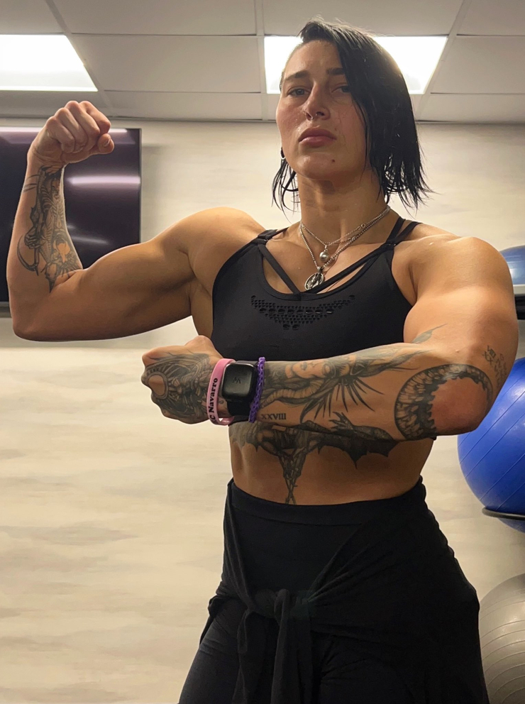 Picture of Demi Bennett