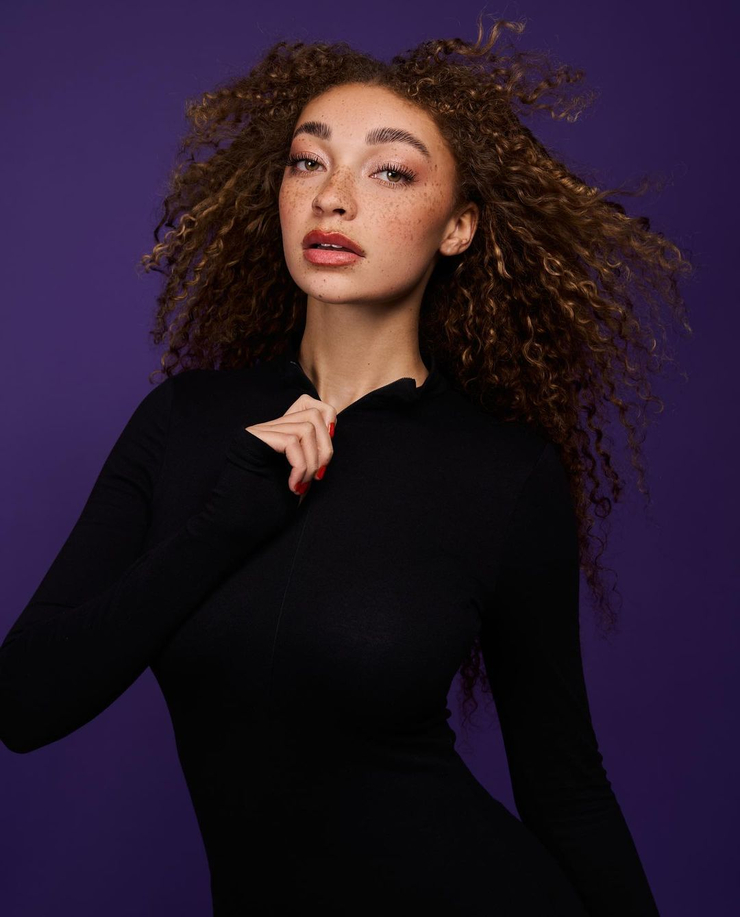 Picture of Maya Willis