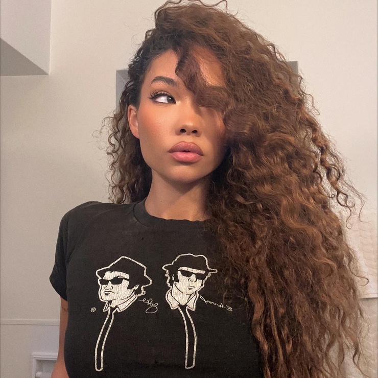 Ashley Moore (2) image