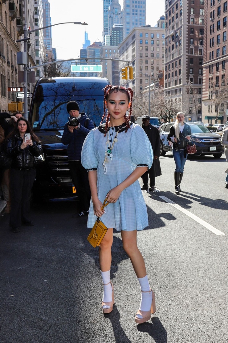 Picture of Lola Tung