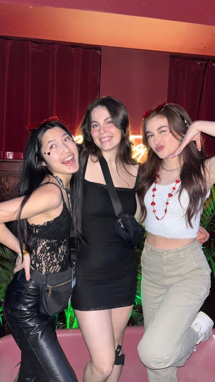 Image of Anna Cathcart