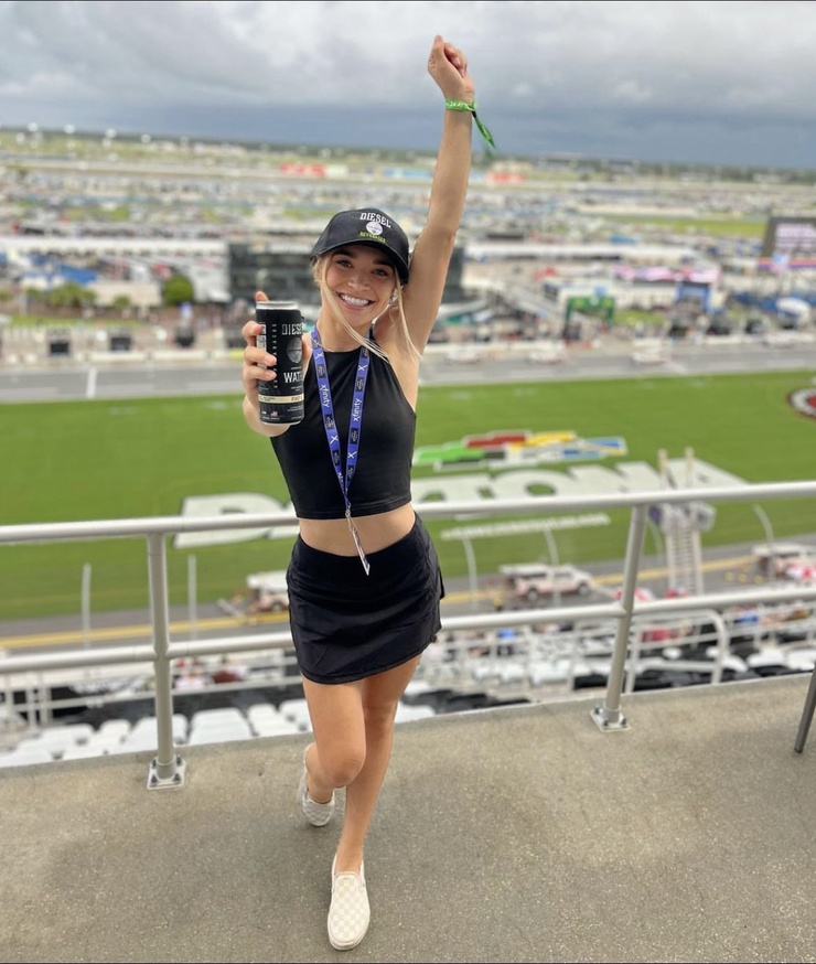 Natalie Decker picture