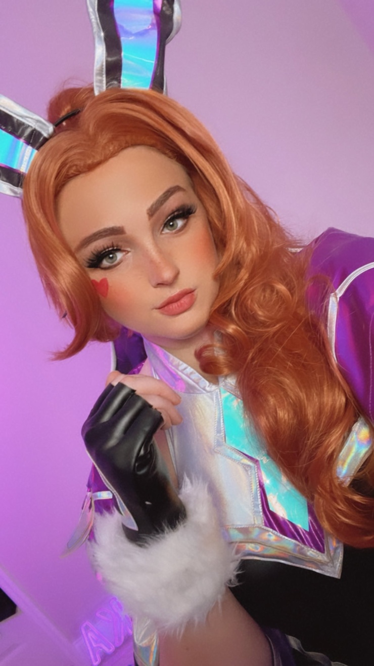 Picture of Michaela Lee