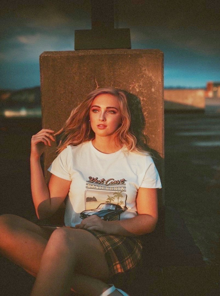 Picture of Michaela Lee