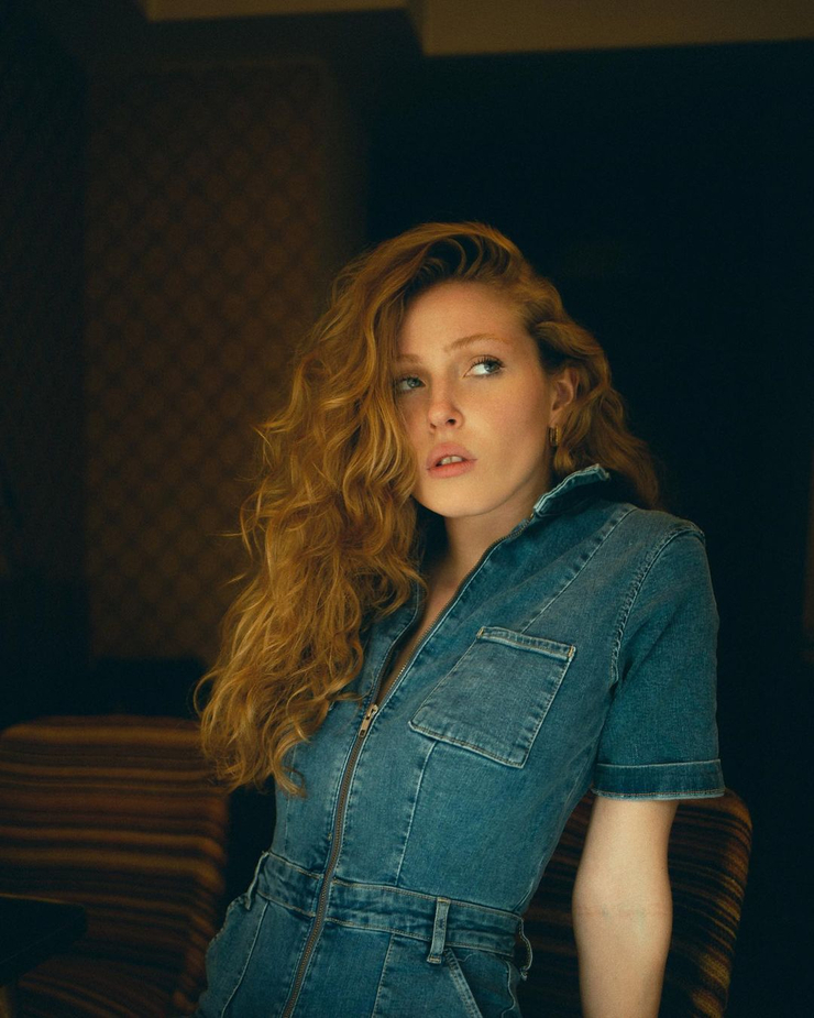 Picture of Em Glasser