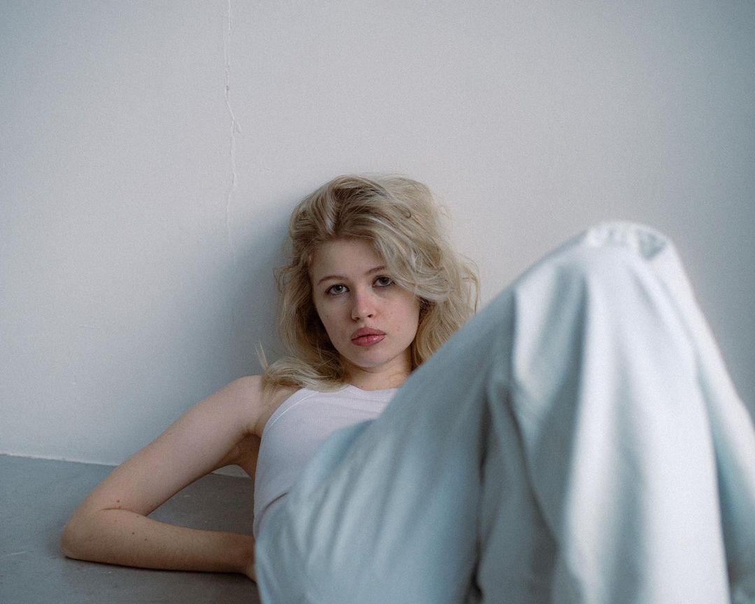 Picture of Luna (model)