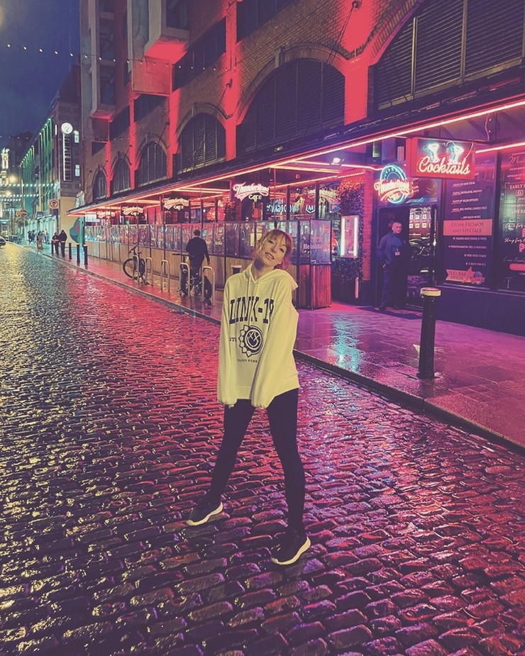 Picture of Lisa Foiles