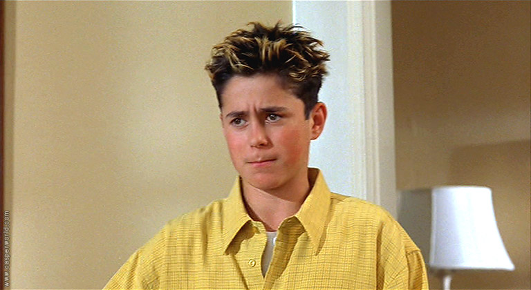 Eli Marienthal in "Country Bears" (2002)