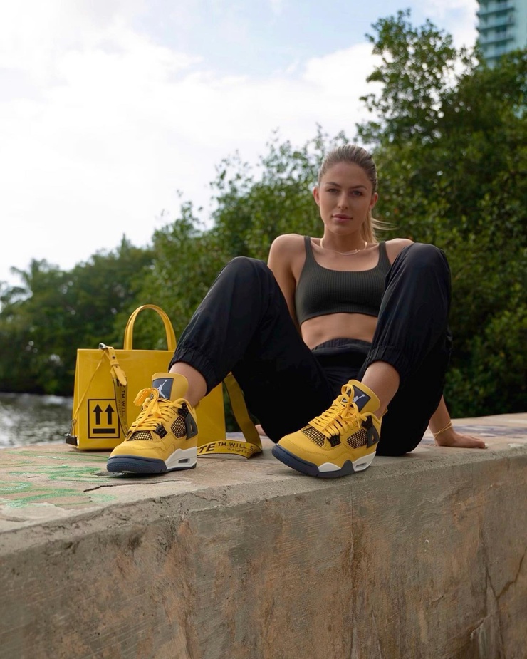 Picture of Cydney Moreau