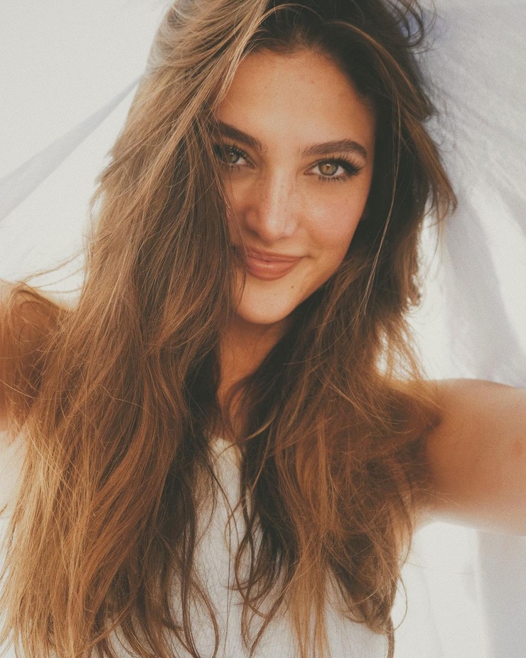 Image of Christina Joy