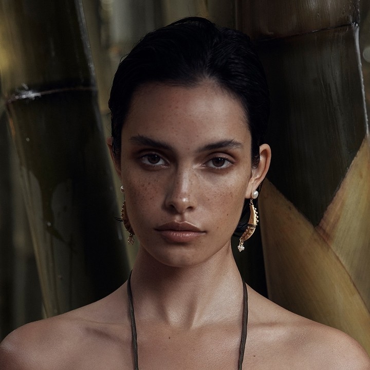 Picture of Zoe Barnard