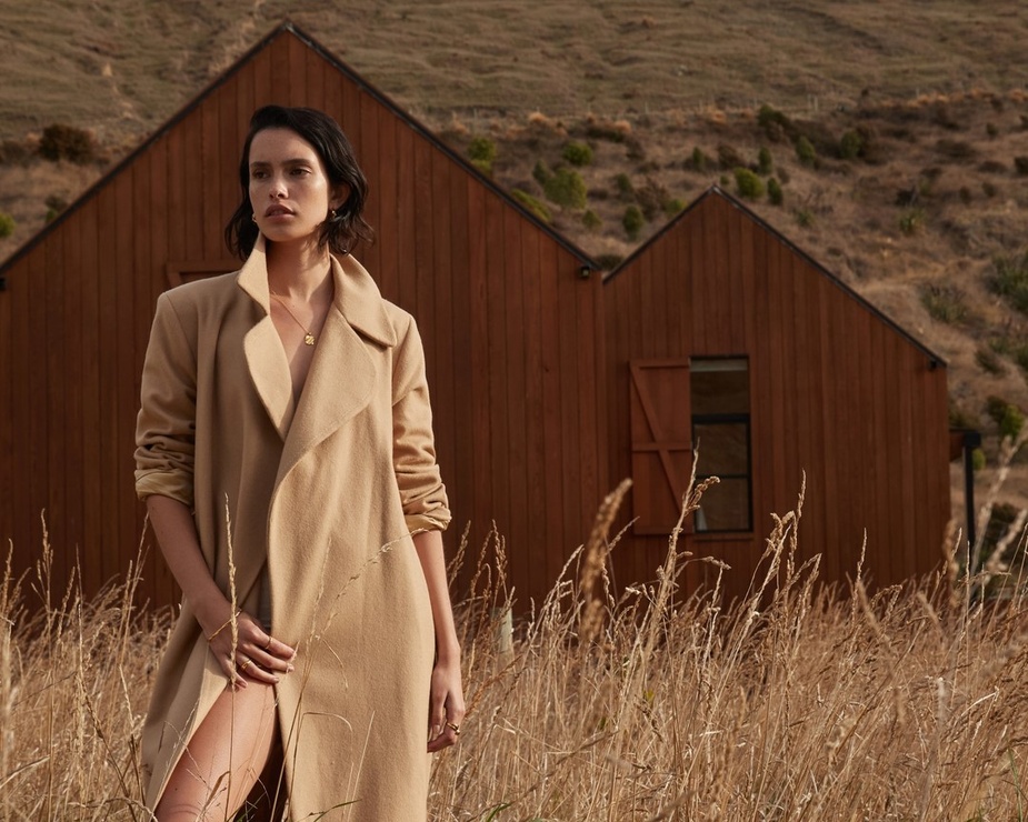 Picture of Zoe Barnard