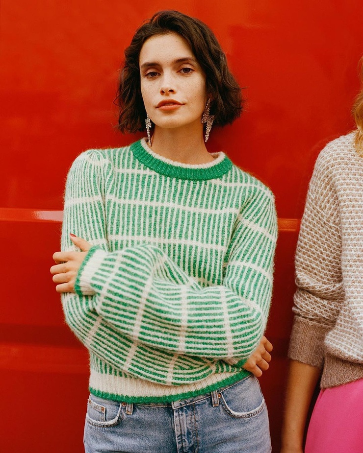 Picture of Zoe Barnard