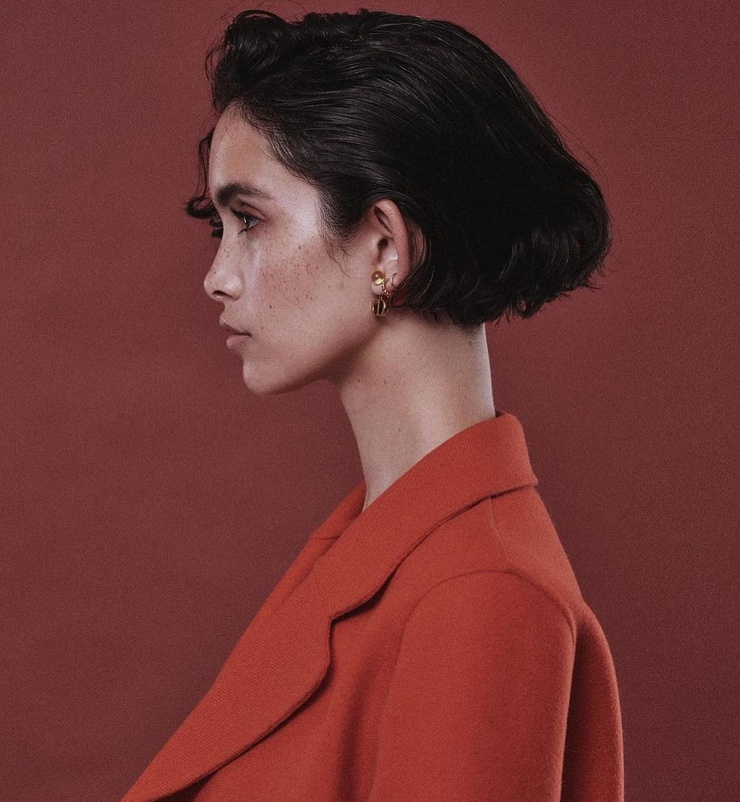 Picture of Zoe Barnard