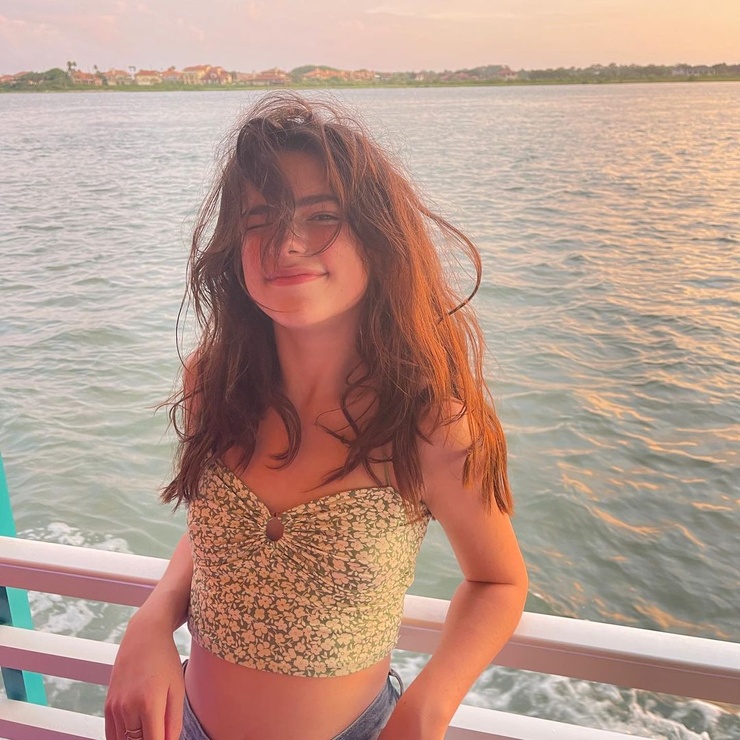 Picture of Bailey Sloan