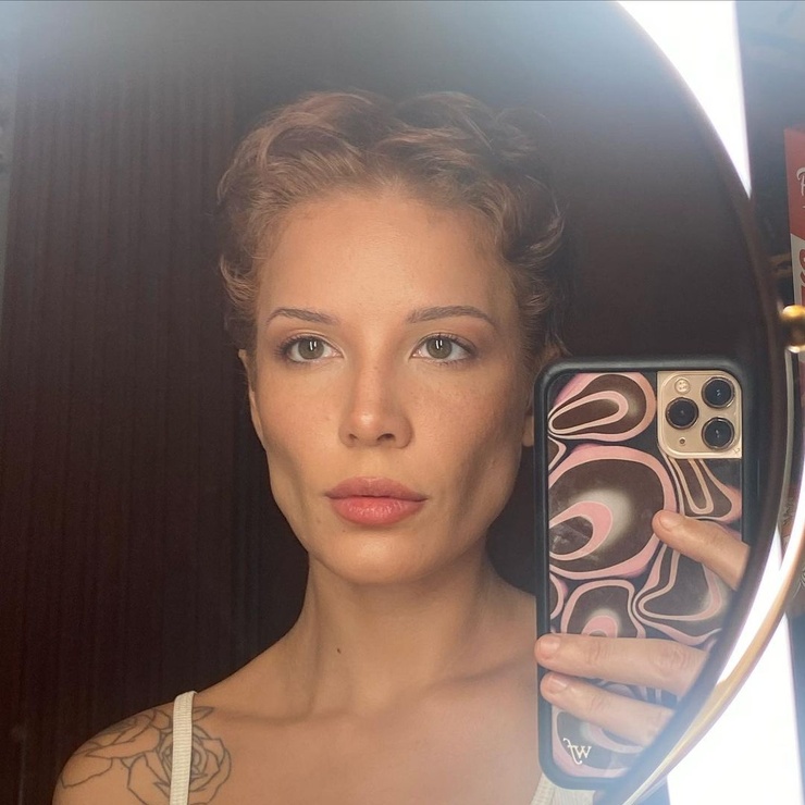 Picture of Halsey