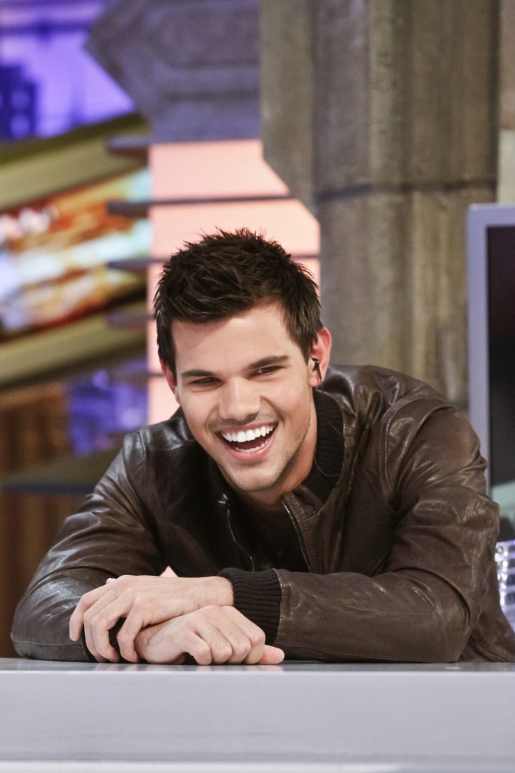Taylor Lautner image