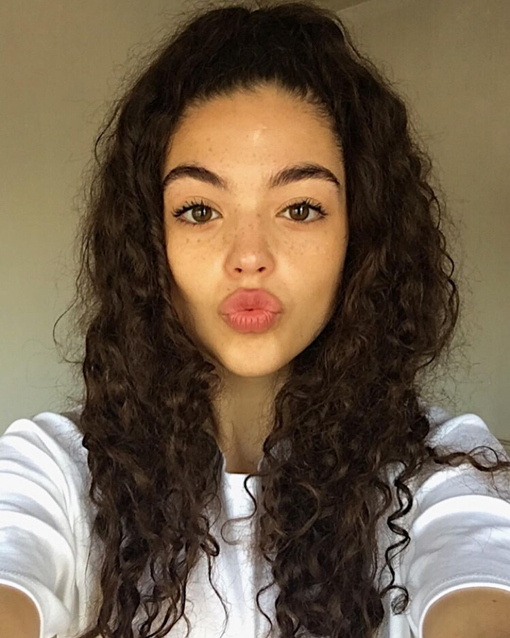 Picture of Scarlet May Robinson