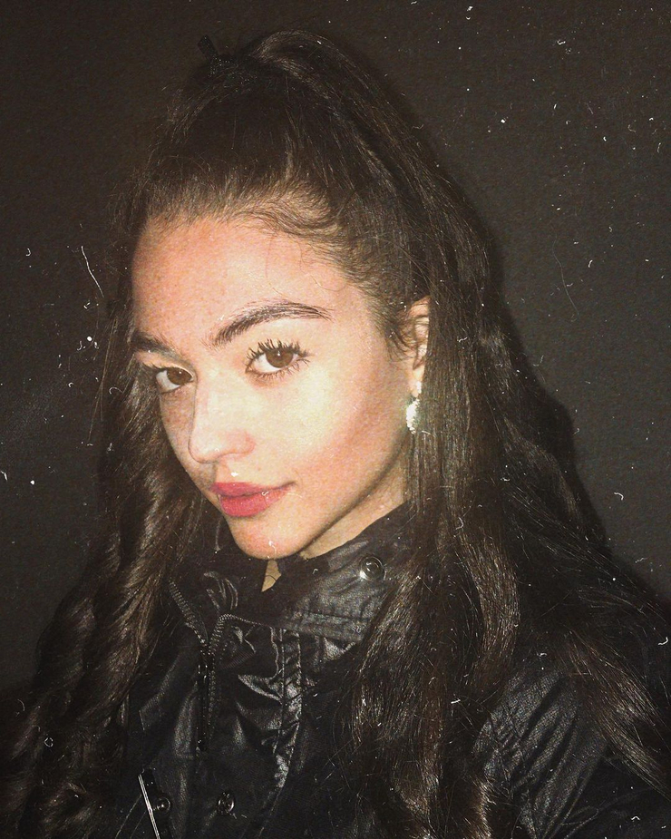 Picture of Scarlet May Robinson