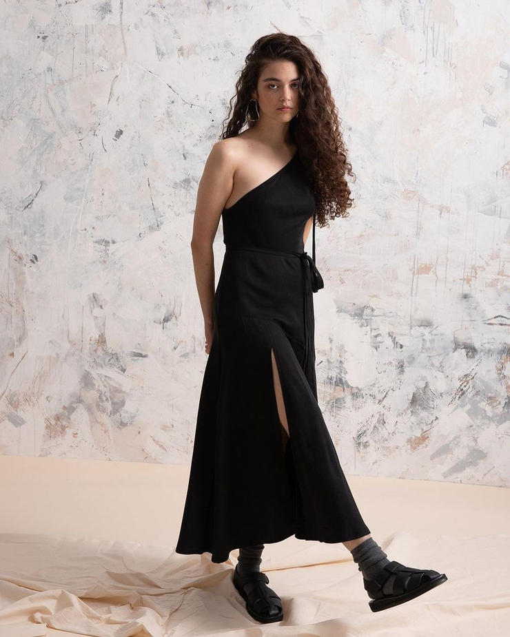 Picture of Scarlet May Robinson