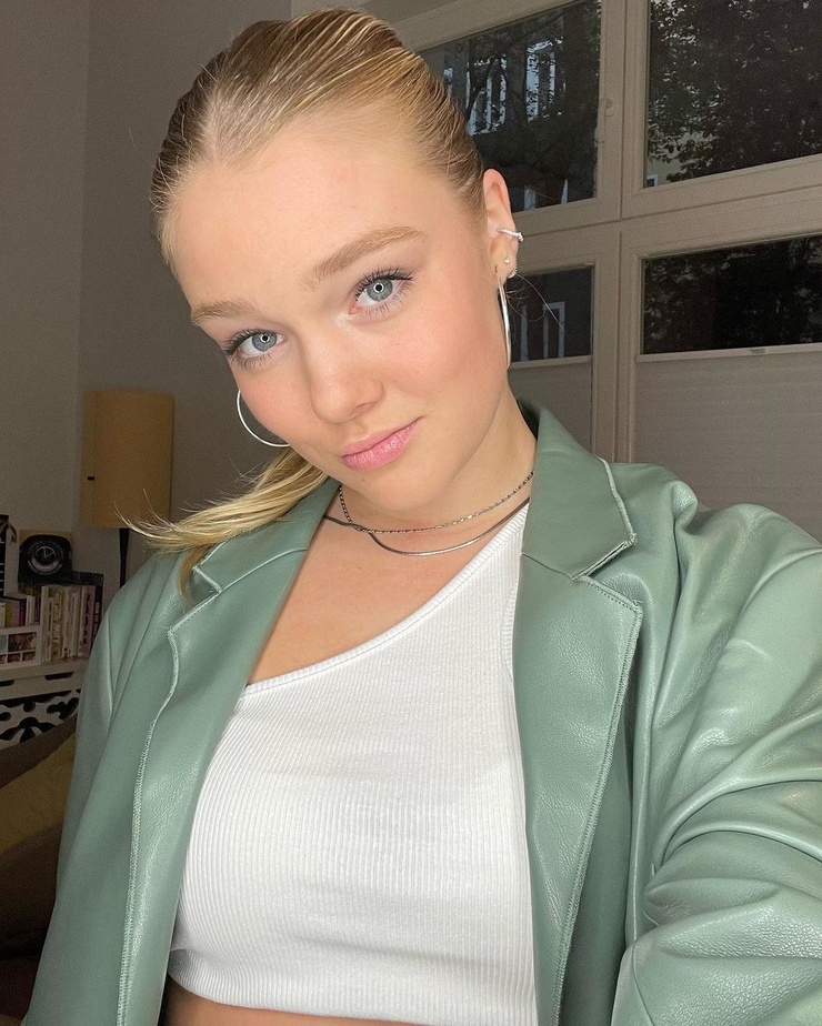 Picture of Chiara Tews