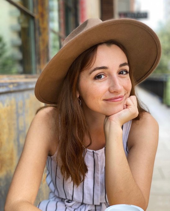 Picture of Sarah Lavender ASMR