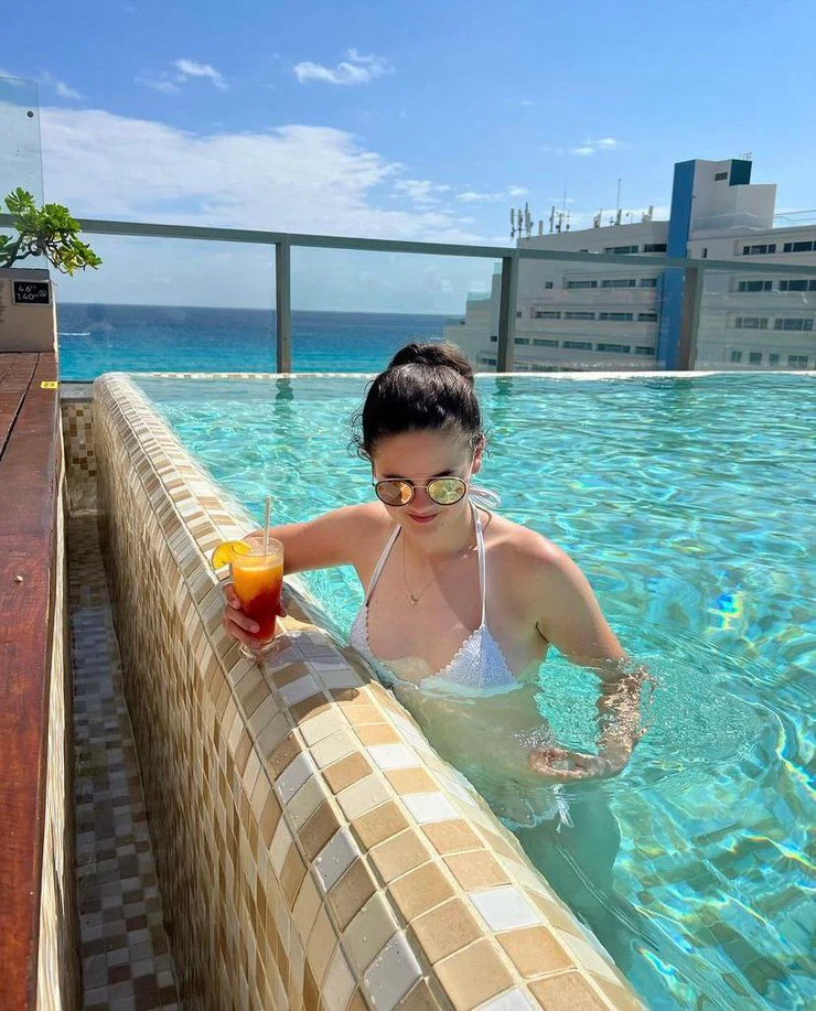 Picture of Abbi Pulling