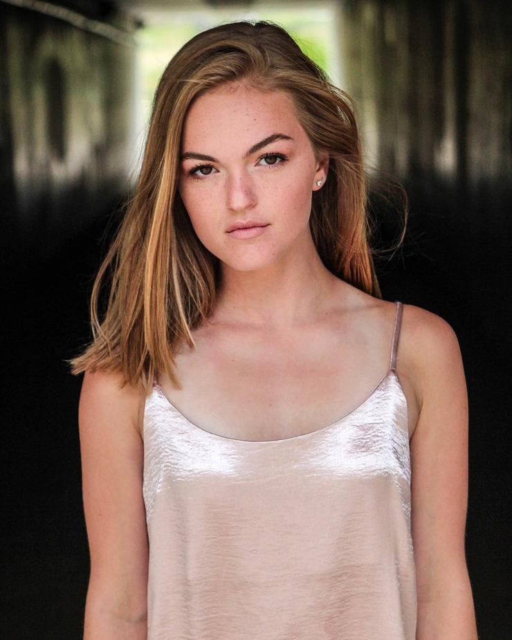 Picture of Anna Hoffman