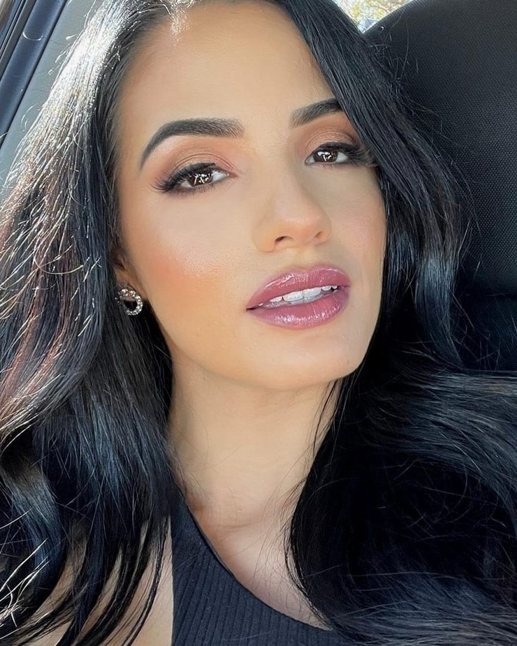 Image of Paola Duque