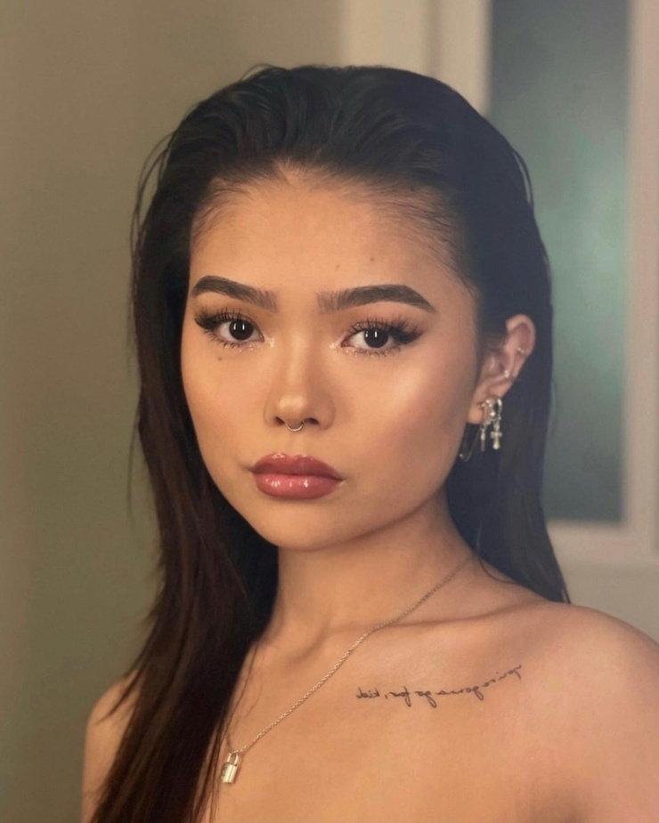 Picture of Lisa Yamada