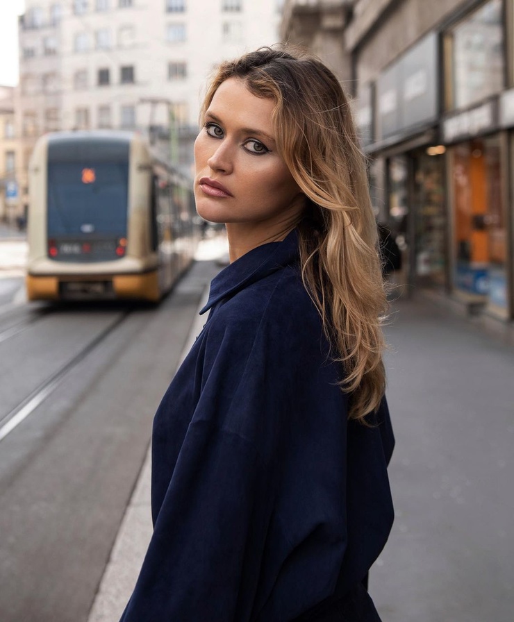 Picture of Chloe Lecareux