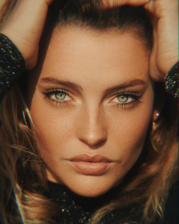 Picture of Bibi Van Der Mark