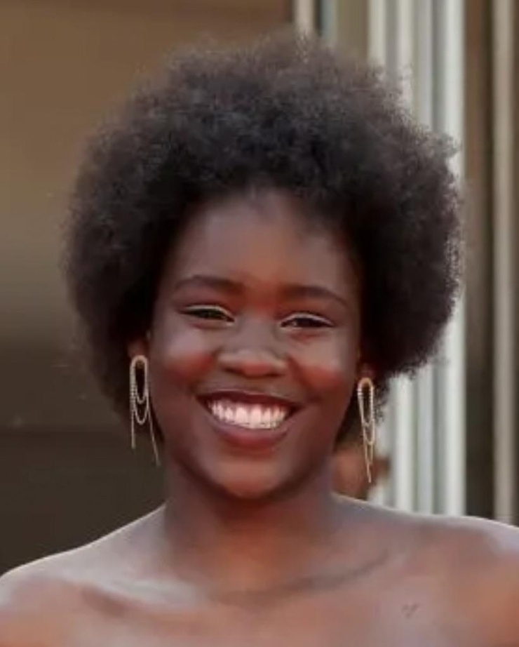 Picture of Joely Mbundu