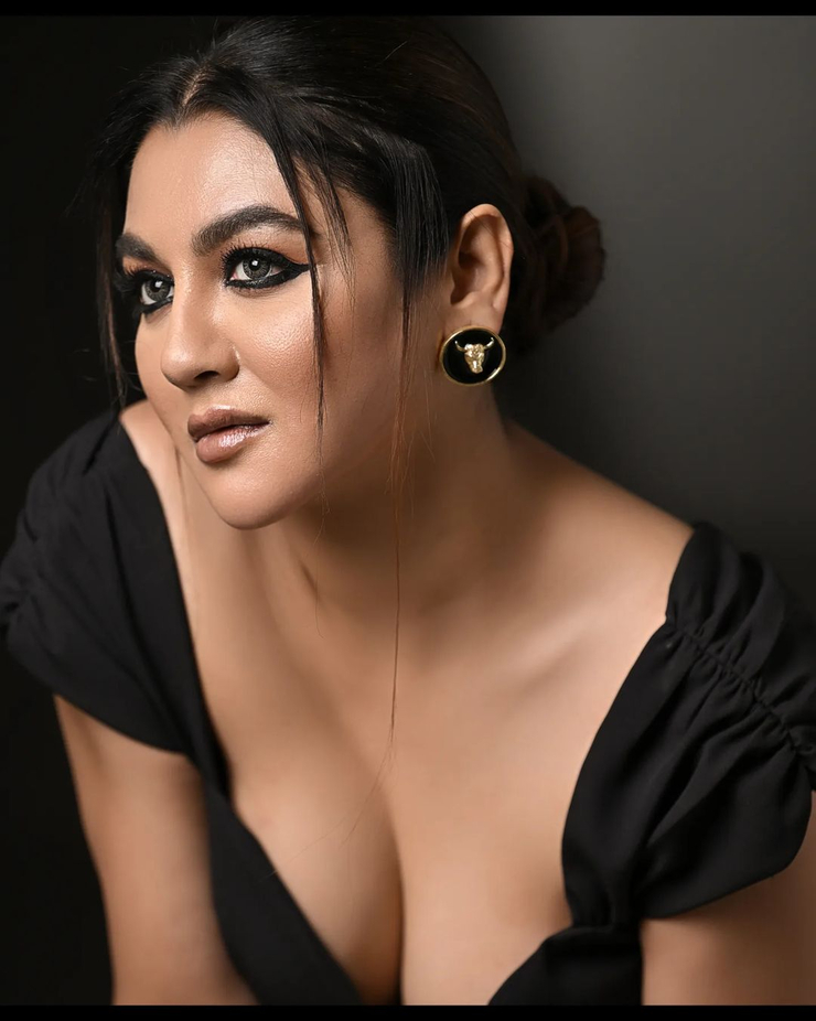 Joya Ahsan Image Joya Ahsan Image